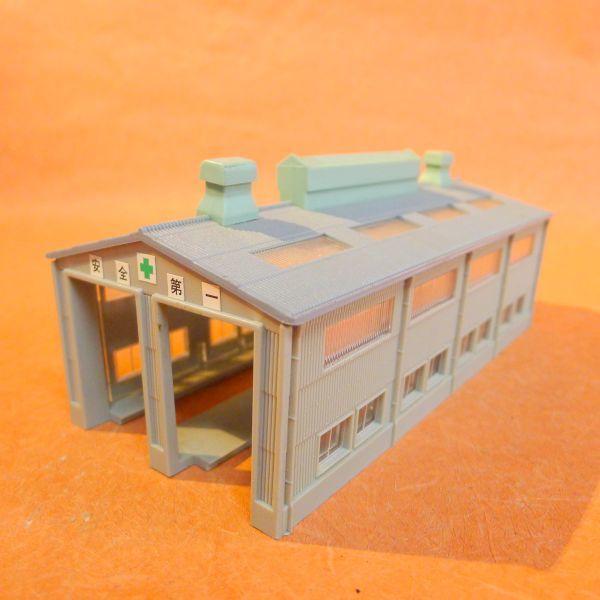 【傷や汚れあり】f533 鉄道模型 Nゲージ トミックス ストラクチャー (TOMIX4212) 複線機関庫 大きさ 幅8.5cm×高さ17 ...