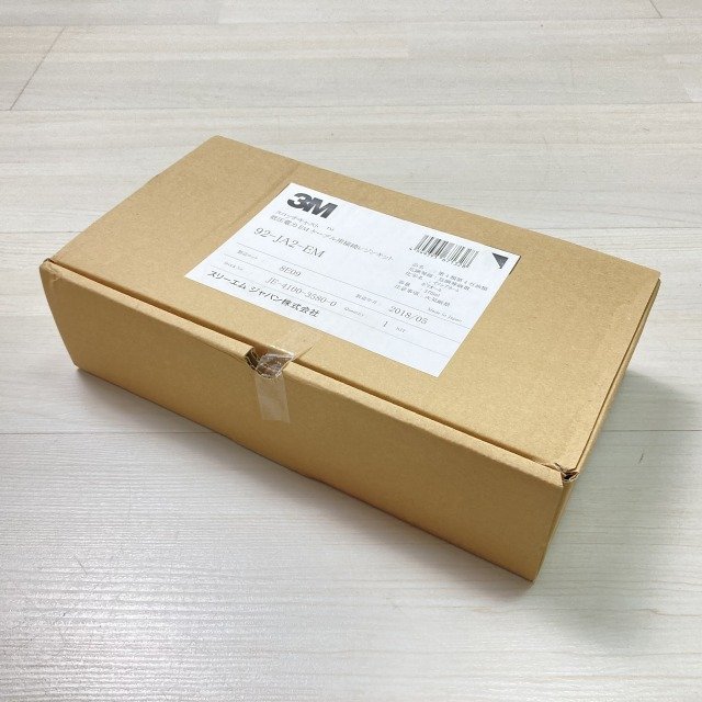 【未使用に近い】92-JA2-EM 低圧電力EMケーブル用直線接続レジンキット 3M スリーエムジャパン 【未開封】 K0027417の落札情報詳細 - Yahoo!オークション落札価格検索 ...
