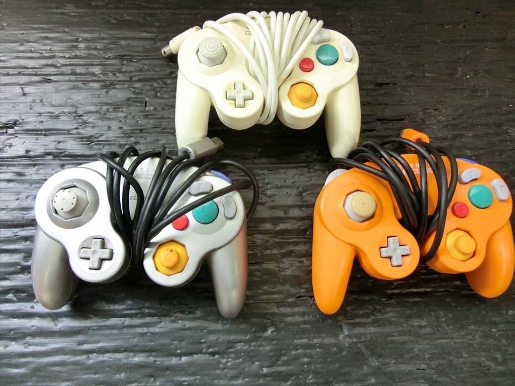 【傷や汚れあり】T【Z0-58】【60サイズ】 ニンテンドー ゲームキューブ コントローラー 3個セット/ジャンク扱い/※傷・汚れ有の落札情報詳細 - ヤフオク落札価格検索 オークフリー