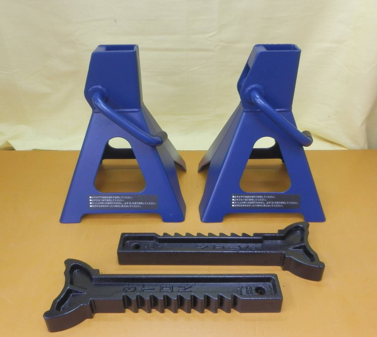 【やや傷や汚れあり】☆2885 Meltec メルテック 3tジャッキスタンド ヘビー FA-82 中古品の落札情報詳細 - ヤフオク落札価格検索 オークフリー