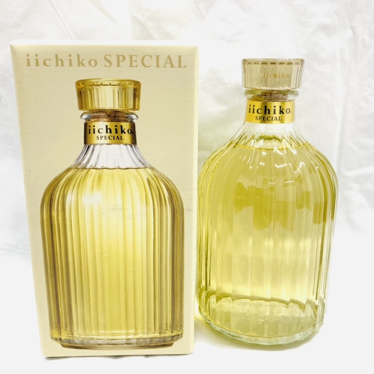 【未使用に近い】iichiko SPECIAL いいちこ スペシャル 本格焼酎 720ml 30度 未開栓 箱付き お酒 アルコール 三和酒類株式会社の落札情報詳細 - ヤフオク落札価格検索 ...