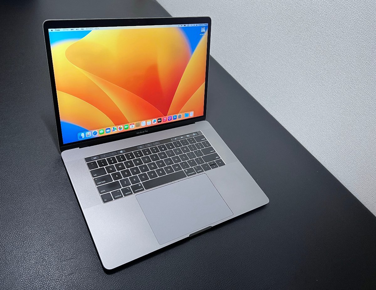 【やや傷や汚れあり】786 APPLE Macbook pro 2018 15,4inch Core i9 2.9Ghz メモリ32GB ...