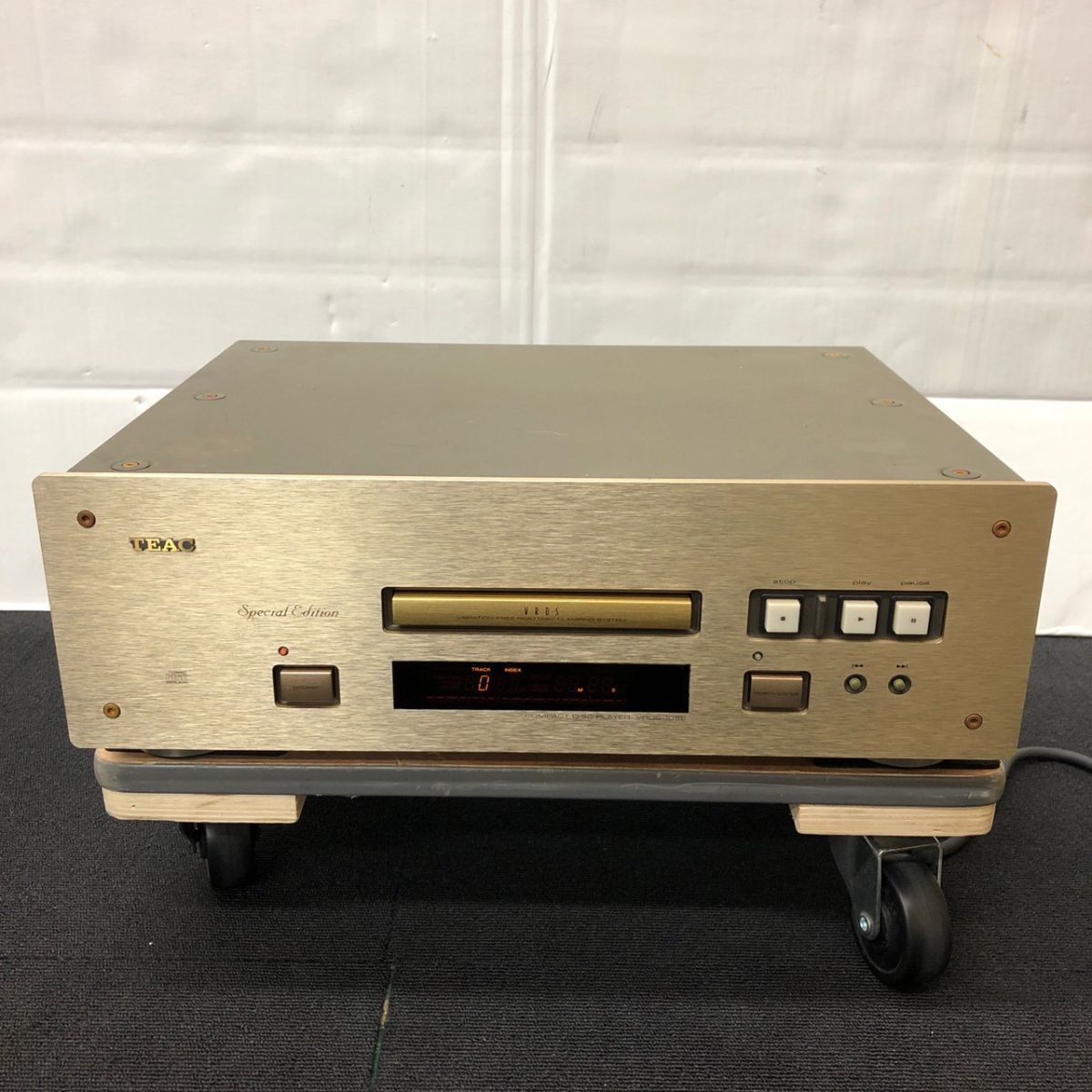 【傷や汚れあり】D505-O18-2325 TEAC ティアック CDプレーヤー VRDS-10SE Special Edition ...