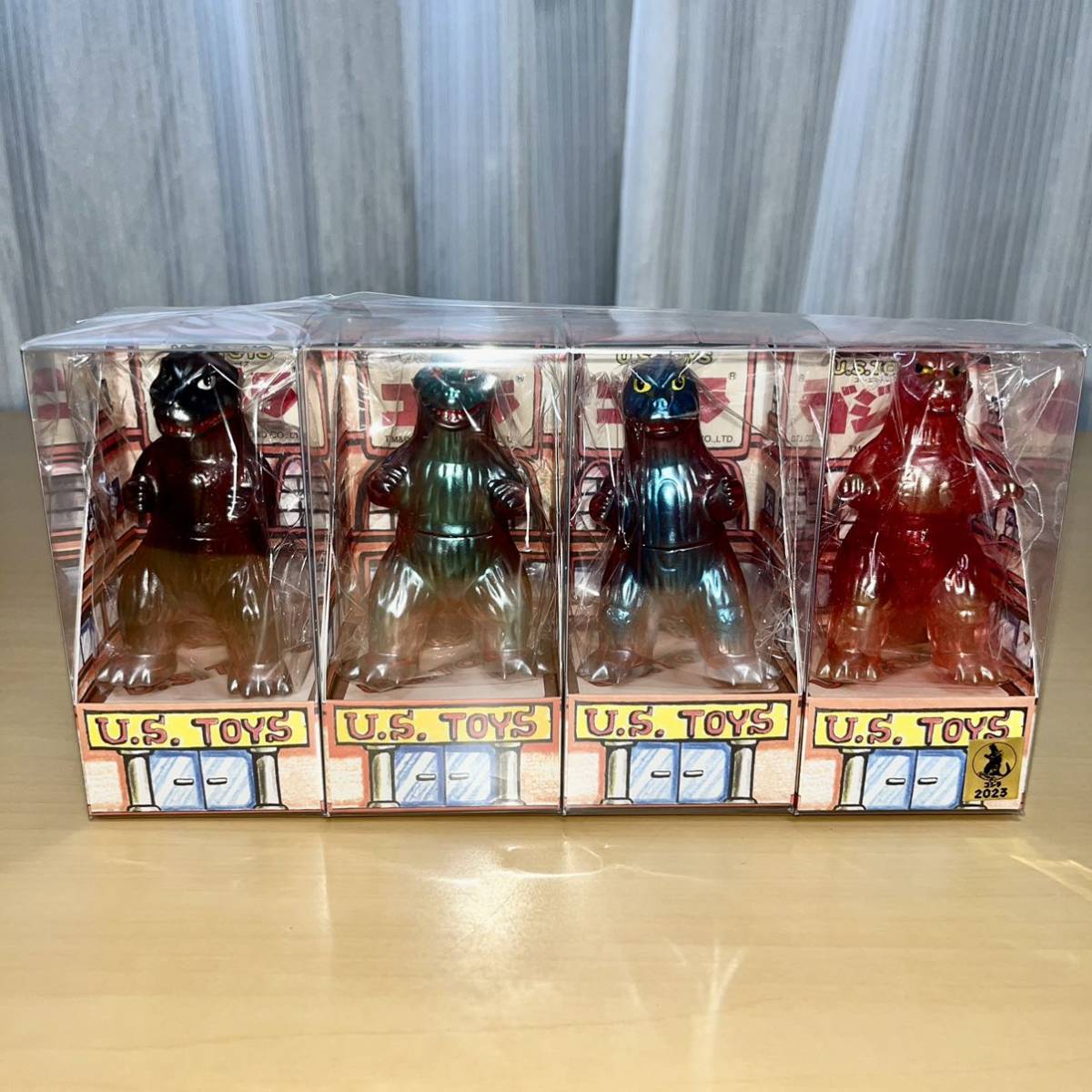 【未使用】レッドクリア 4体セット U.S.TOYS BB ゴジラ 初ゴジ キンゴジ モスゴジ ビオゴジ 生頼範義 ソフビ フィギュア GODZILLA sofvi us toysの落札情報 ...
