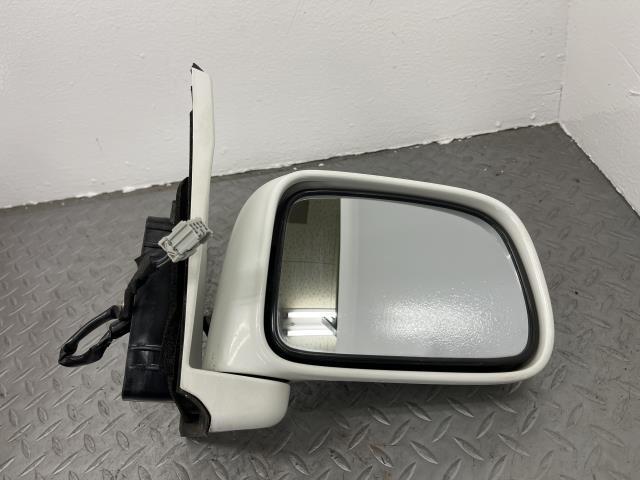 【傷や汚れあり】ステップワゴン RF2 右 ドア ミラー 76200-S47-J41ZD NH578の落札情報詳細 - Yahoo!オークション落札価格検索 オークフリー