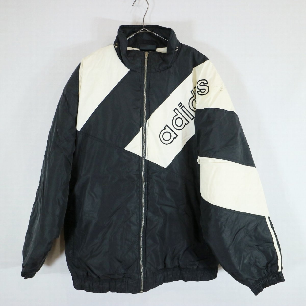 【傷や汚れあり】SALE///// 90s adidas アディダス 中綿 ナイロンジャケット スポーツ アウトドア ブラック ( メンズ XL ) N3972の落札情報詳細 - ヤフオク落札 ...