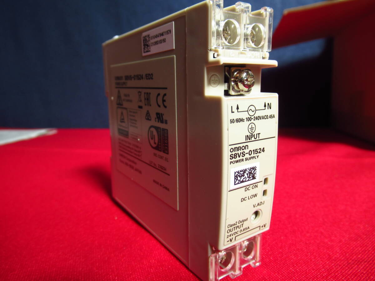 【目立った傷や汚れなし】オムロン パワーサプライ OMRON S8VS-01524 新品未使用 制御 制御盤 DC電源 管理 ...