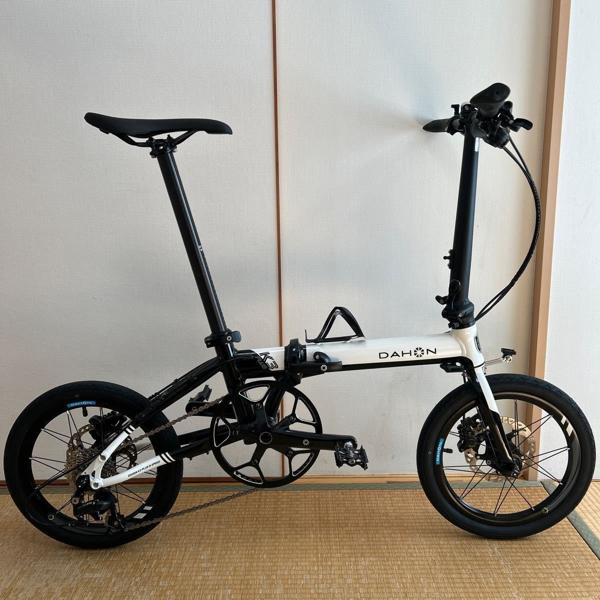 【未使用に近い】DAHON ダホン K3 PLUS カスタム 油圧 Disc 10速 低走行 折り畳み自転車 ミニベロ SHIMANO DURA-ACE ULTEGRA TIAGRA ディスク ...