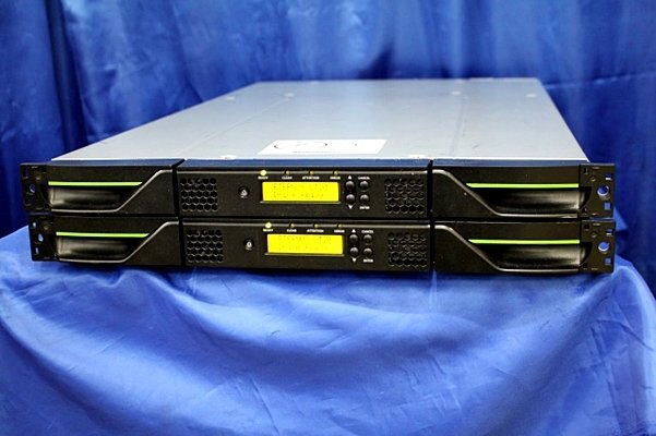 【やや傷や汚れあり】2台セット Fujitsu/富士通 テープ・ライブラリ ETERNUS LT20 S2/LTO6ドライブ各1基搭載 ...