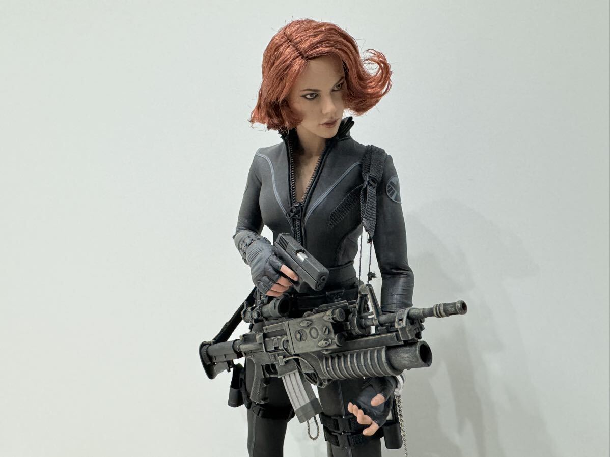 【やや傷や汚れあり】ホットトイズ 1 6スケールフィギュア ムービーマスターピース アベンジャーズ ブラック・ウィドウ Hottoys