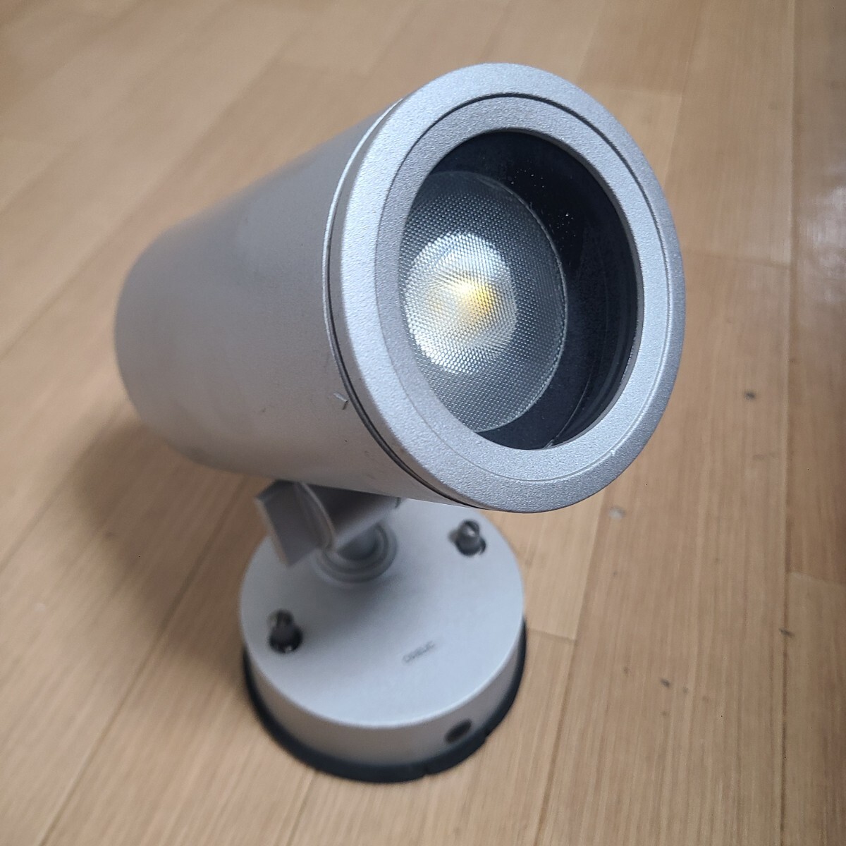 【傷や汚れあり】オーデリック ODELIC OG254704 LEDスポットライト ビーム球150W相当 ワイド配光 防雨型 昼白色 エクステリアライト 2の落札情報詳細 - ヤフオク落札価格 ...