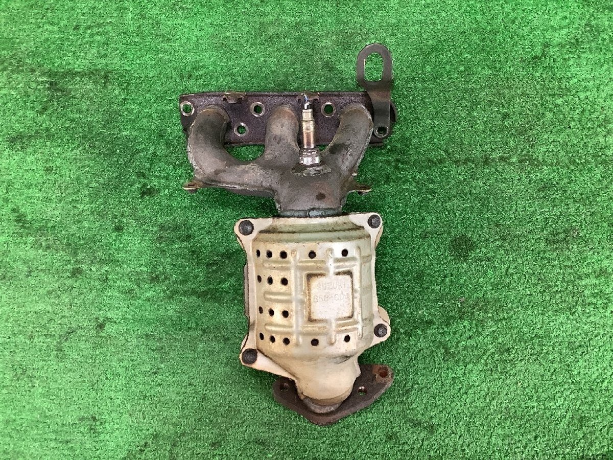 【傷や汚れあり】自動車 触媒 スズキ 純正 K6A 刻印 85G-C04 1個 MH21S ワゴンR MJ21S AZワゴン MF22S MRワゴン等 コア 素材用 レアメタル エキマニ ...