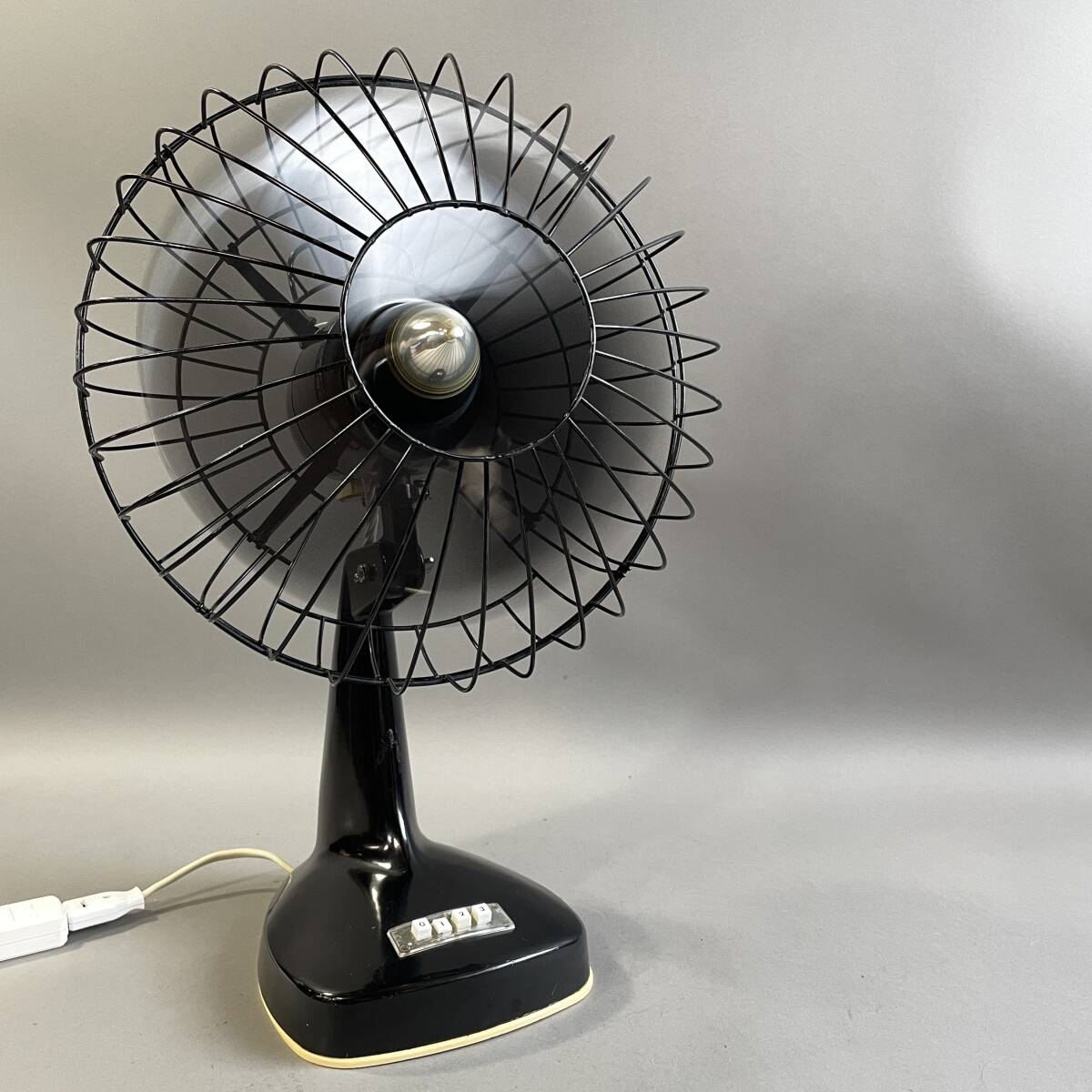 【傷や汚れあり】MS1346 一部動作確認 HITACHI 日立 AC DESK FAN 卓上扇風機 D-303E 黒 30cm 3枚羽 (検 ...