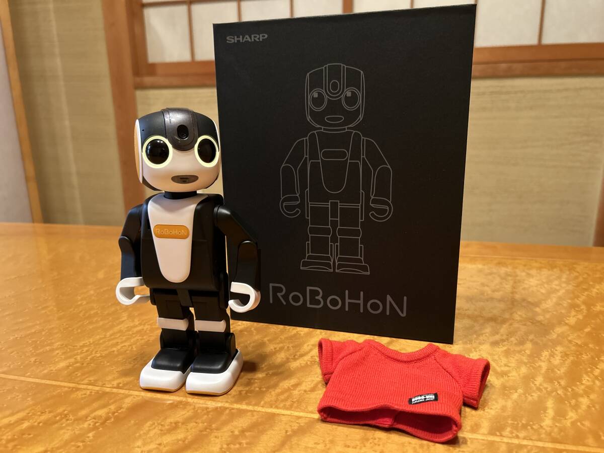 【やや傷や汚れあり】【美品】送料無料 RoBoHoN SHARP ロボホン SR-04M-Y 本体＋ROBO-UNI 公式服 + 卓上ホルダー + 箱付き Wi-Fi シャープ モバイル型 ...