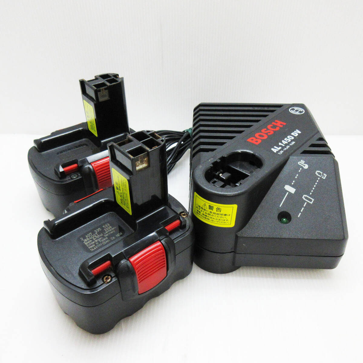 【傷や汚れあり】GN-3180【バッテリー 充電器セット】BOSCH/ボッシュ★急速充電器 AL1450DV★ 純正バッテリー D-70745 ...