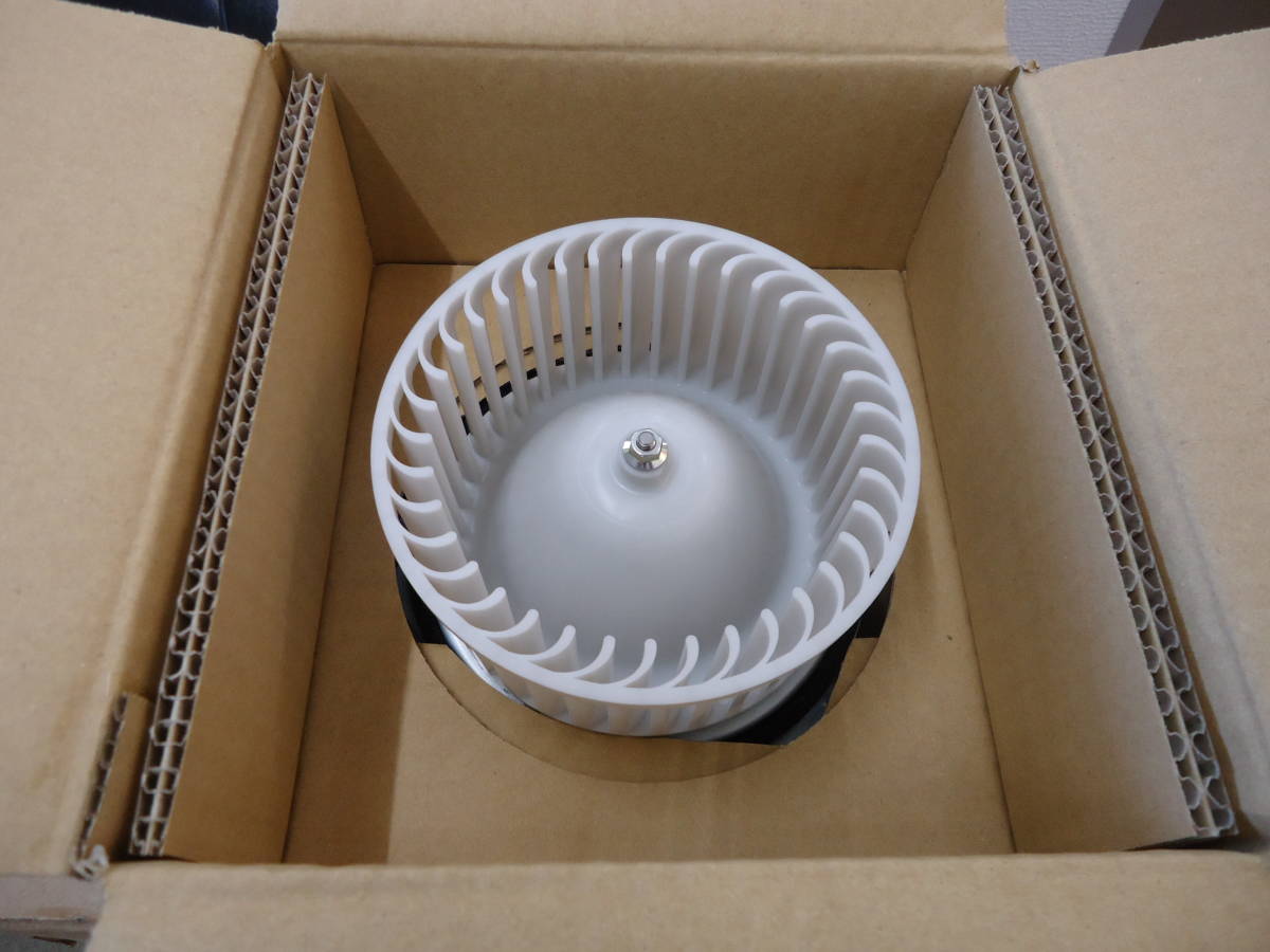 【未使用】新品☆U61T/U61V/U62T/U62V ミニキャブ ブロアモーター/ヒーターモーター/ブロアファンモーター 三菱/MITSUBISHI CSA431D234Aの落札情報詳細 ...