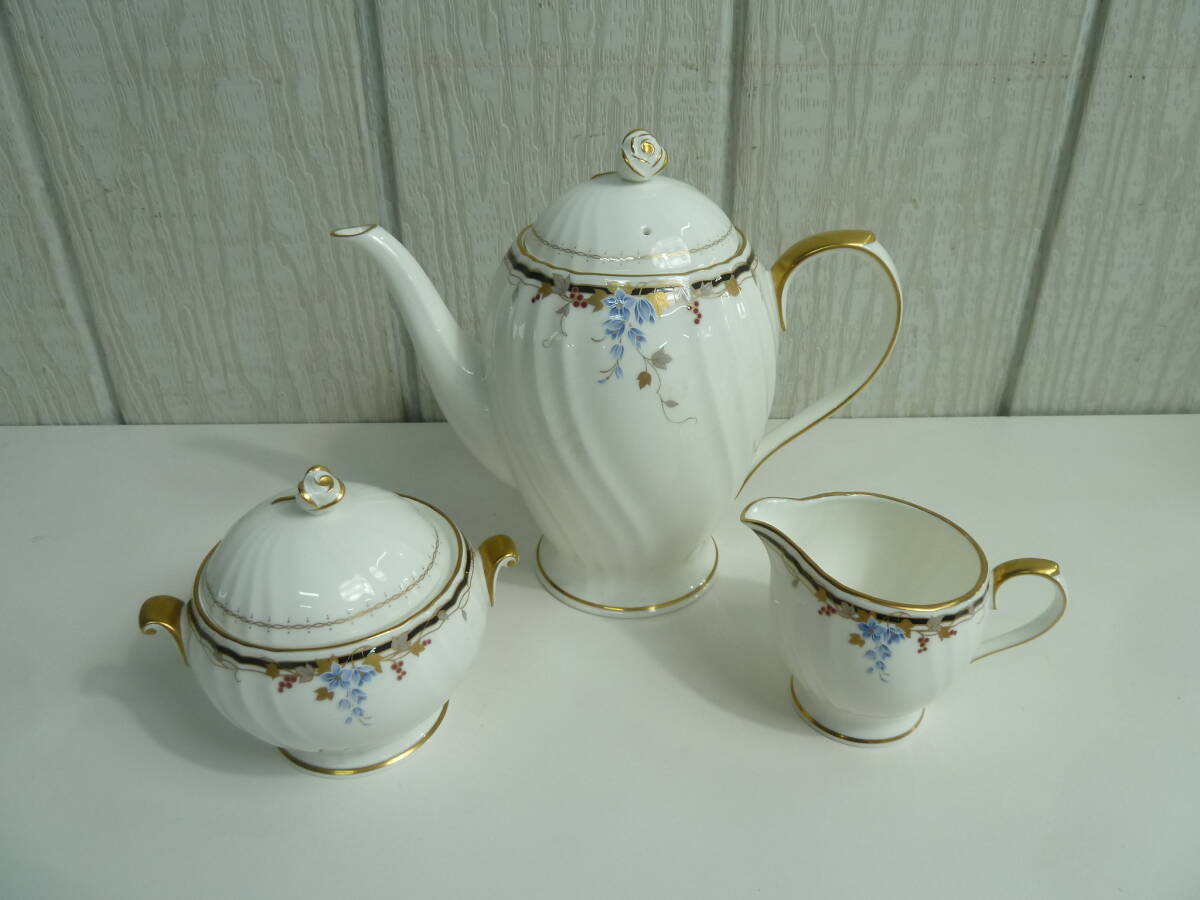 【傷や汚れあり】☆彡①ナルミ 薫 ボーンチャイナ ティーポット/シュガーポット/ミルクポット NARUMI BONE CHINA 葡萄 ☆彡の落札情報詳細 - Yahoo!オークション落札価格 ...