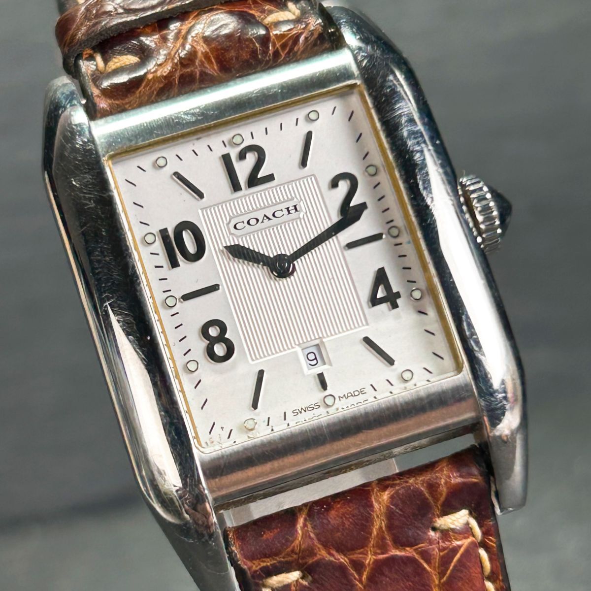 【やや傷や汚れあり】COACH コーチ 0240 腕時計 クオーツ アナログ ホワイト文字盤 カレンダー ステンレススチール レザーベルト ...