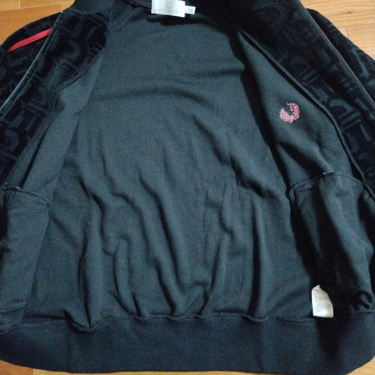 【目立った傷や汚れなし】貴重 入手困難 日本製 フレッドペリー FRED PERRY トラックジャケット ベルベット M カジュアル oi ...