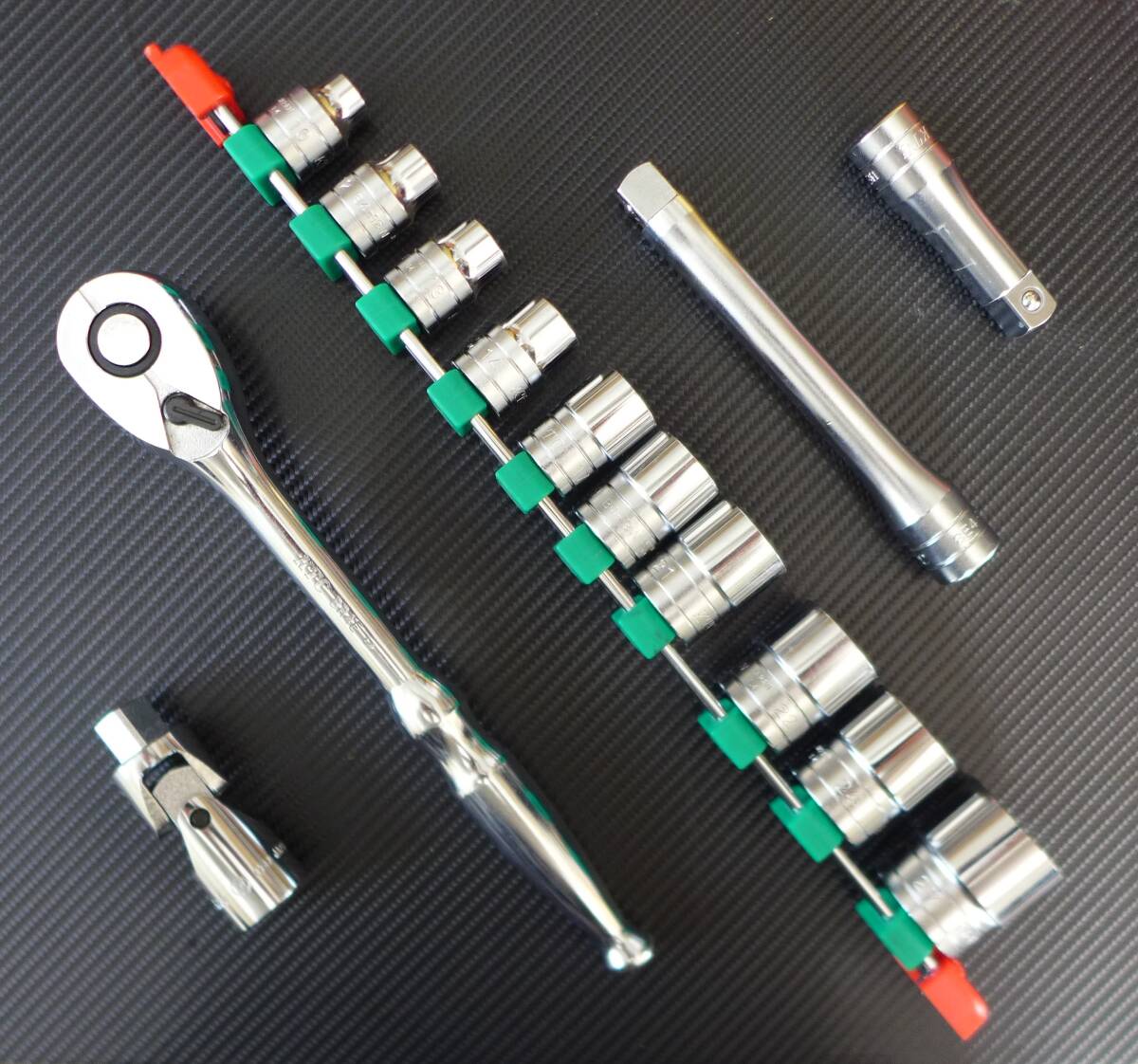 【傷や汚れあり】KTC 12.7sq 1/2 15点セット ラチェット ソケット ユニバーサル エクステンション ホルダー BR4E BJ30 B427W 他 中古の落札情報詳細 ...