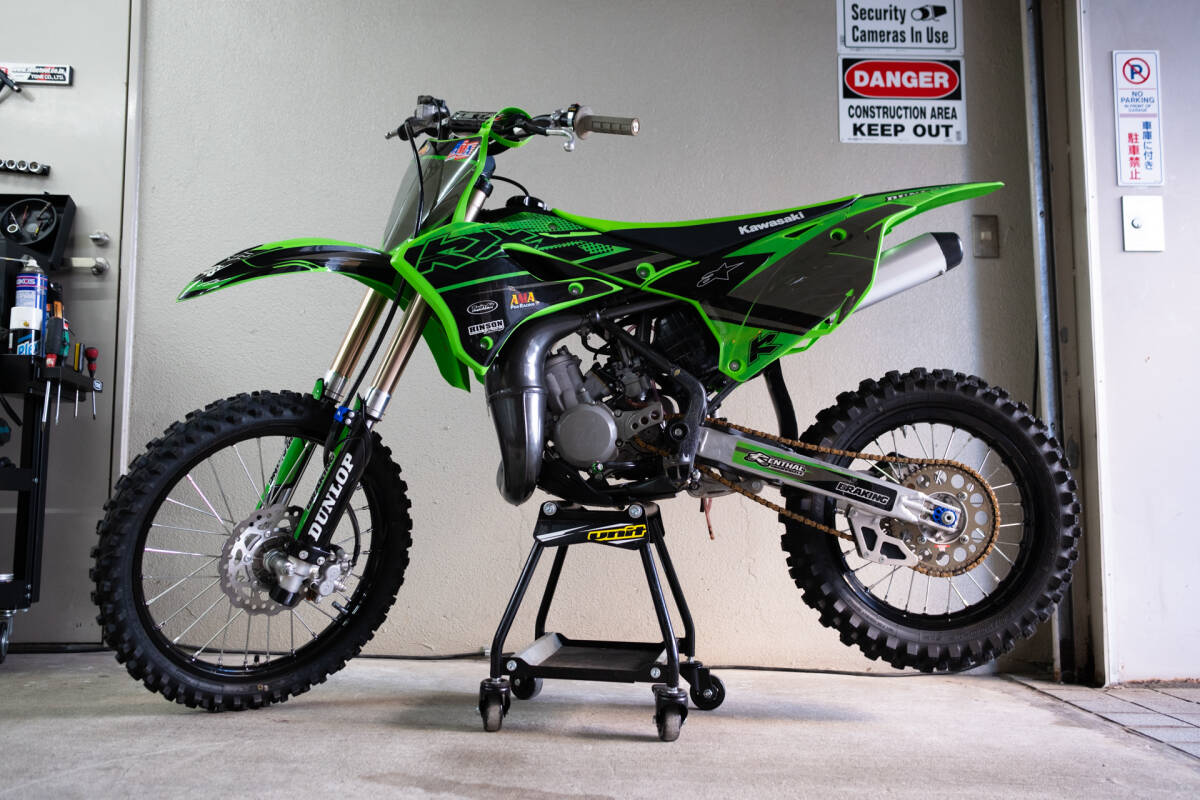 【やや傷や汚れあり】KAWASAKI KX112 2023年式 走行5時間 大人仕様 カスタム多数 ガレージ保管 車体 エンデューロの落札情報 ...