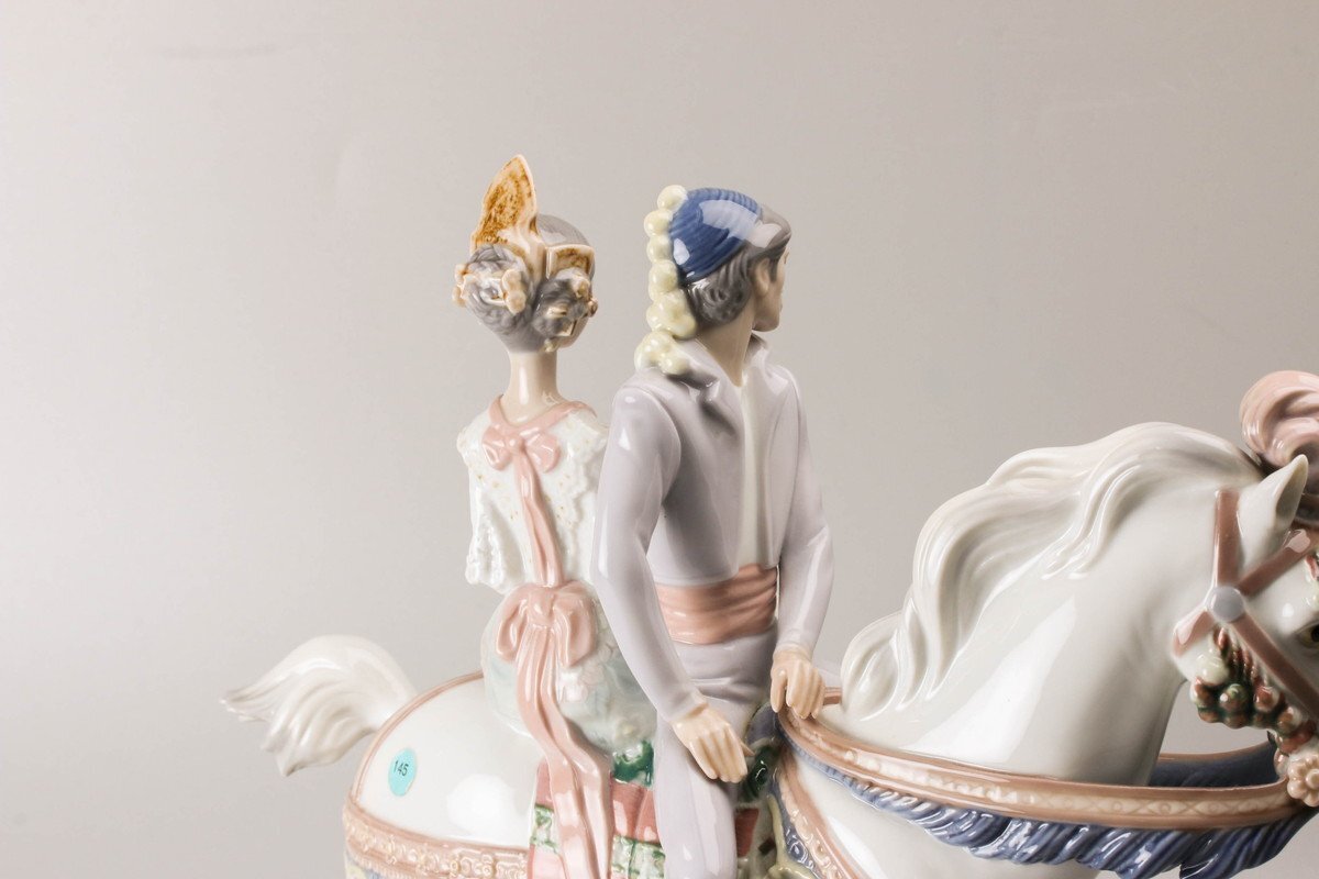 【やや傷や汚れあり】LLADRO 高さ28cm リヤドロ『馬上のカップル (Valencian Couple On Horse)』NO.1311 フィギュリン 置物 本物保証の落札情報詳細 ...