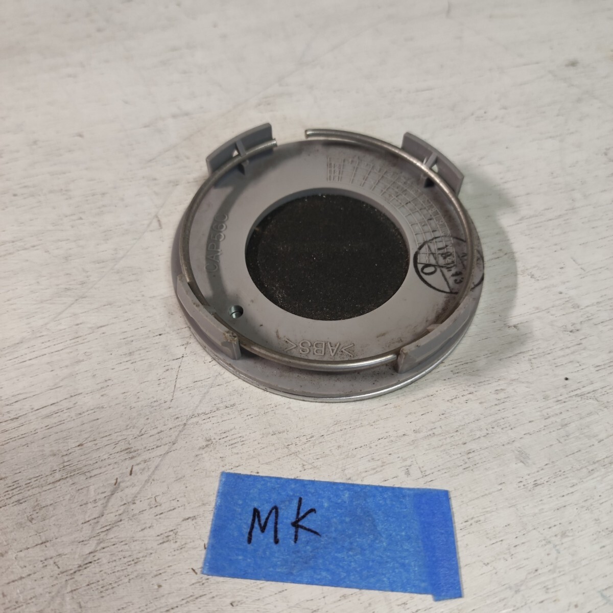 【傷や汚れあり】【MK】ENKEI エンケイ レーシングレボリューション センターキャップ RM-F1 RS05RR FORGED NT03RR GTC01RR RS05RR 手渡しOK 同梱 ...