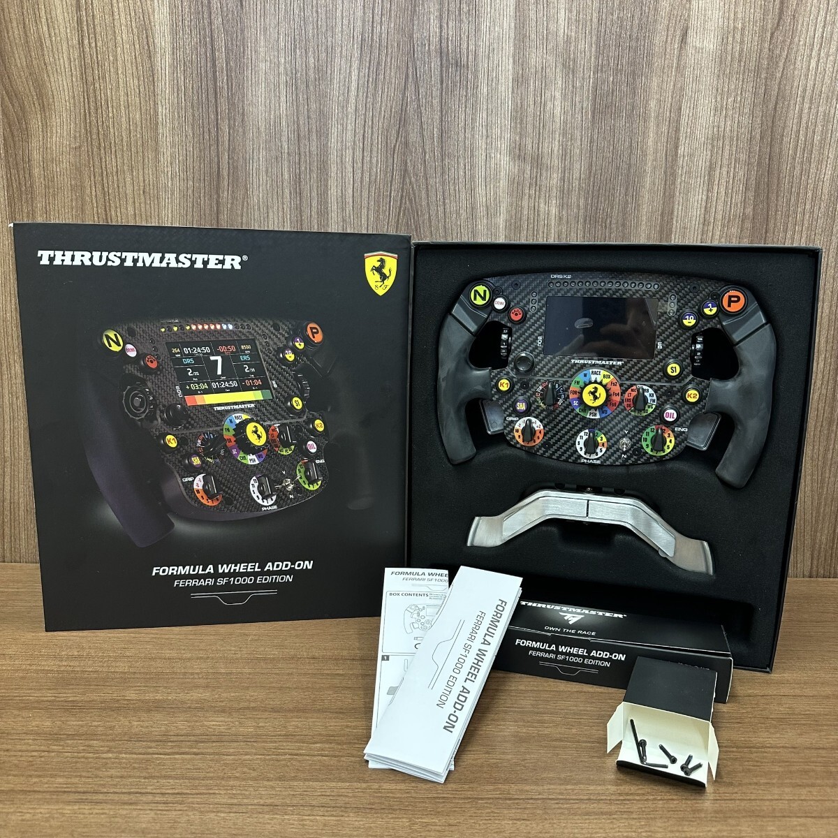 【やや傷や汚れあり】カメ)Thrustmaster スラストマスター T300 Ferrari Integral Racing Wheel Alcantara Edition Wheel ...