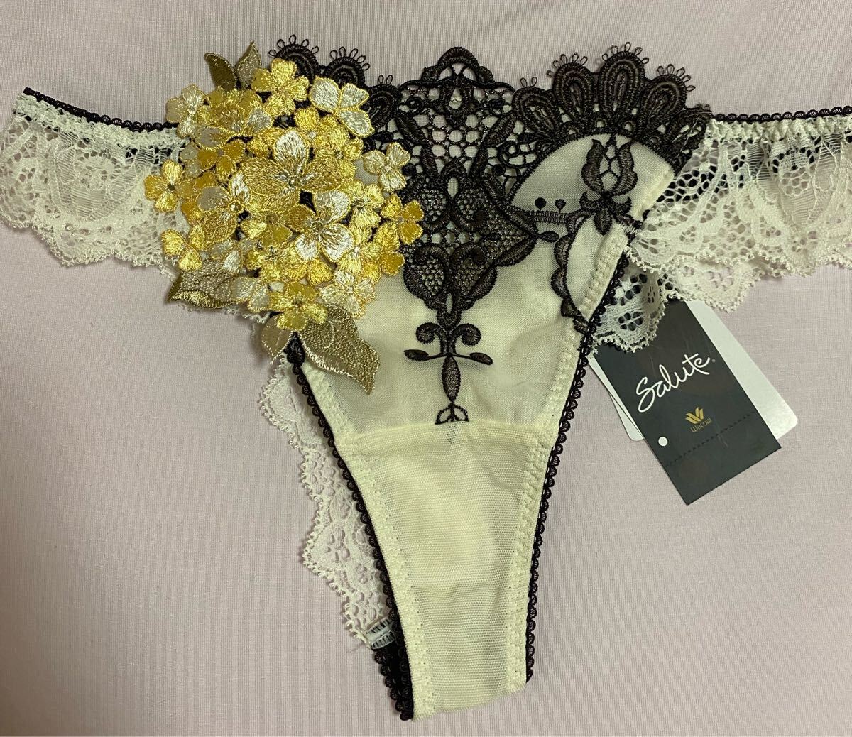 【未使用】Wacoal ワコール Salute サルート 53G ブラジャー タグ付き新品の落札情報詳細 - Yahoo!オークション落札価格検索 オークフリー