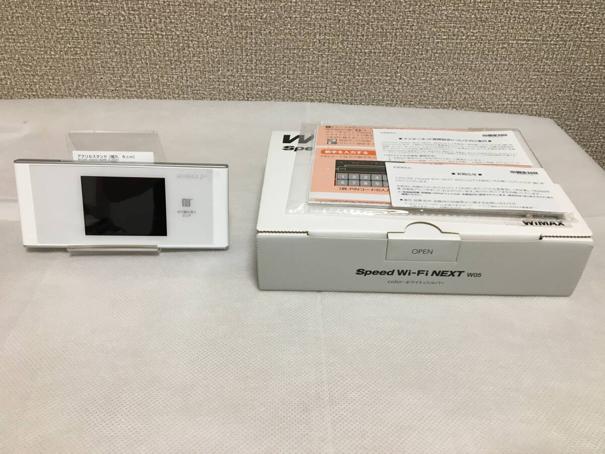 【やや傷や汚れあり】送料無料 UQ WiMAX Speed Wi-Fi NEXT W05 ホワイト/シルバー 中古品 WiMAX2+ 楽天モバイルに（Band3未設定） モバイルルーター ...