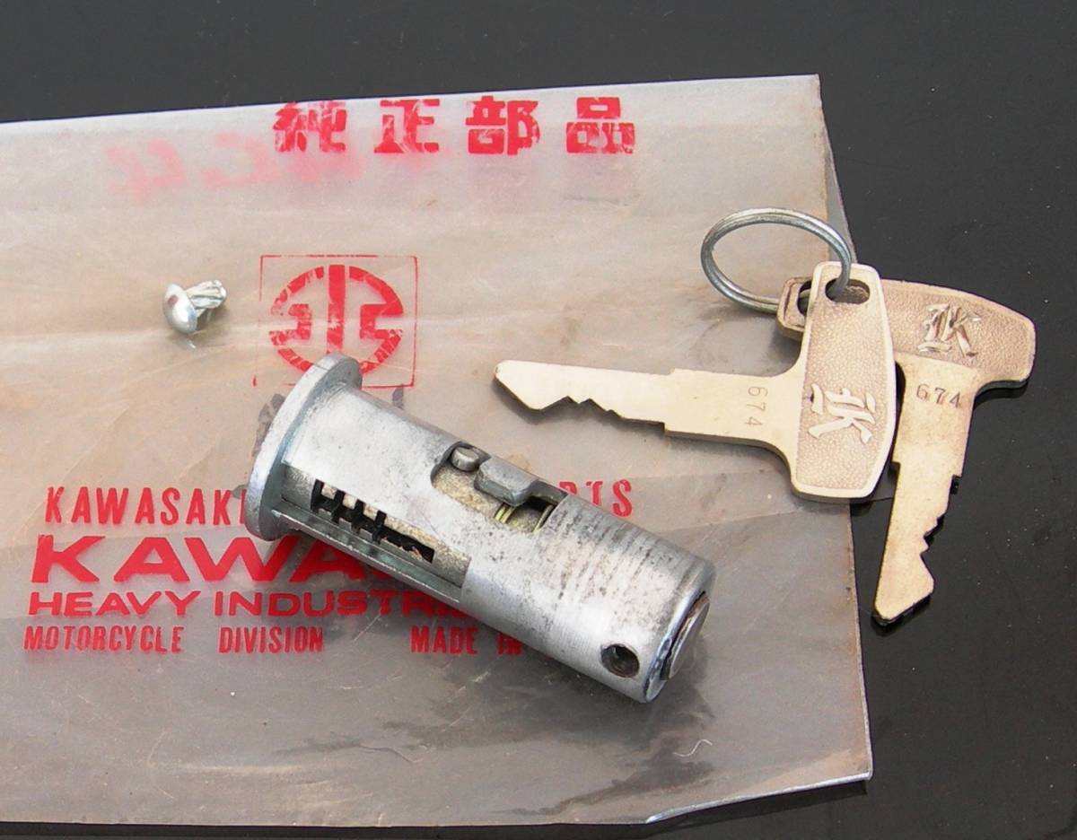 【新品】★☆マッハ 初期 500SS H1 H1A 純正NOS ステアリングロック ハンドルロック 27016-017 014 キー #674 ☆★ カワサキ KAWASAKIの落札情報詳細 ...