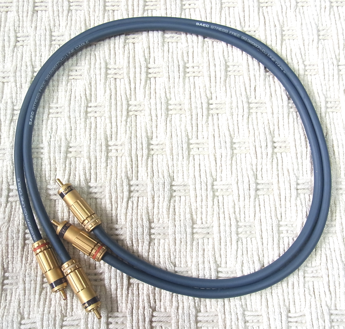 SAEC サエク SL-1803(RCA0.7m) 6N ラインケーブル STRESS FREE 99.99997%Cu LINE CABLE ...