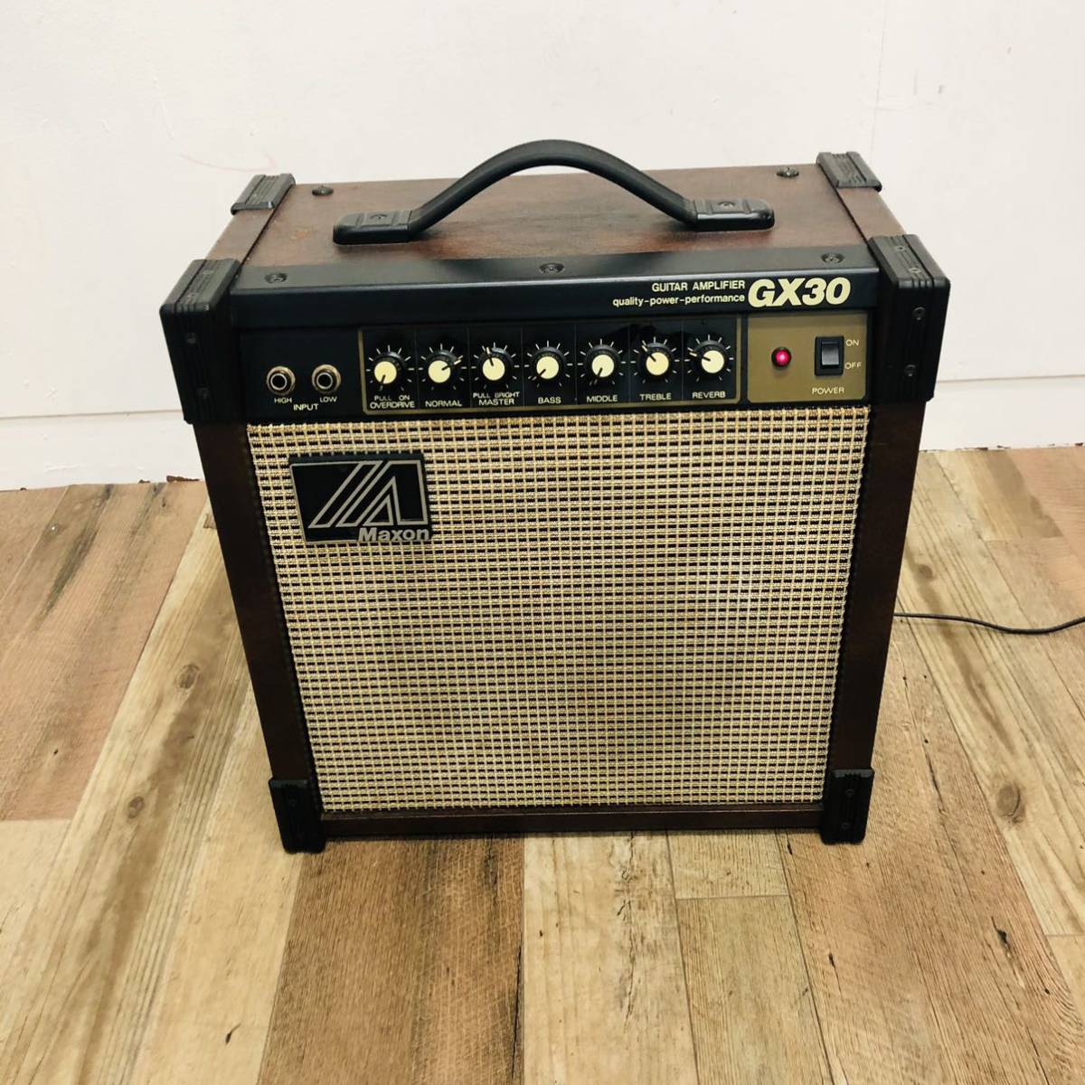 動作品 MAXON マクソン ギターアンプ GX30 i2559の落札情報詳細 - Yahoo!オークション落札価格検索 オークフリー