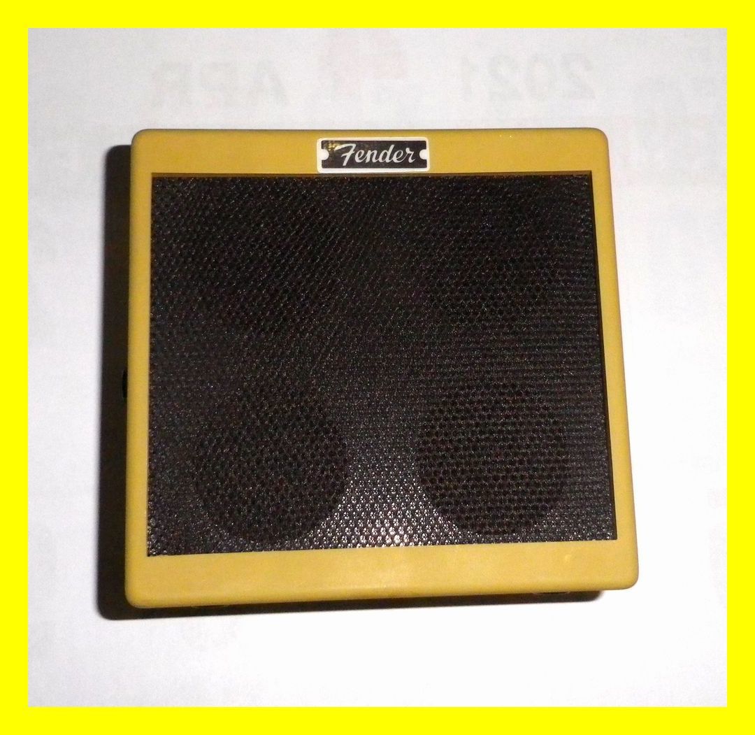 フェンダー ミニ・ギター・アンプ MC-10 Fender mini Champ Guitar AMPの落札情報詳細 - ヤフオク落札価格検索 ...