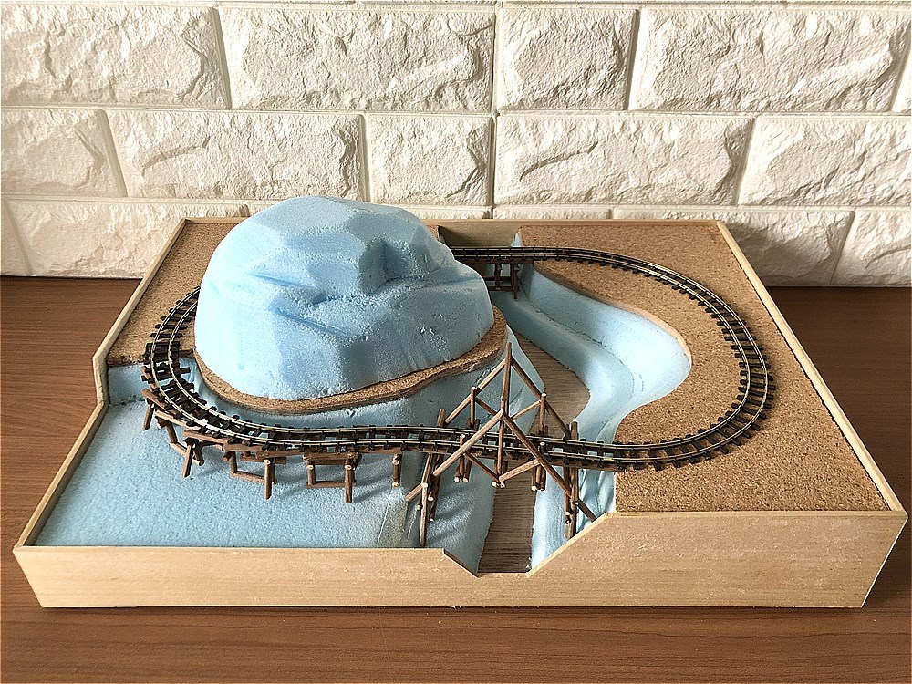 【新品】ヤフオク限定1台｜A3サイズ HOナロー(9mm,コード80) 濁川トラス橋と桟橋のレイアウトボード(最小R85mm)｜木曽森林鉄道ティンバートレッスルの落札情報詳細 - ヤフオク落札 ...