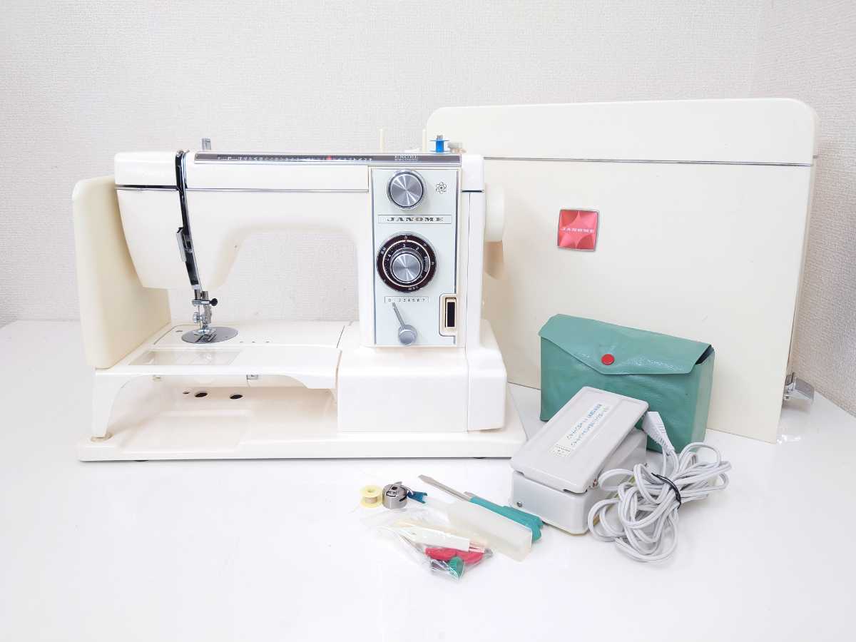 R-24 TOYOTA トヨタ フリーアームミシン EM960 （通電確認OK) の落札情報詳細| ヤフオク落札価格情報 オークフリー