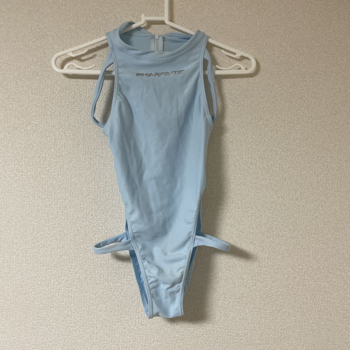 【新品】新品 完売品 PHARFAITE parfaite パルフィット 競泳水着 黒 Sサイズ グラビア コスプレ ハイレグ リアライズ ...
