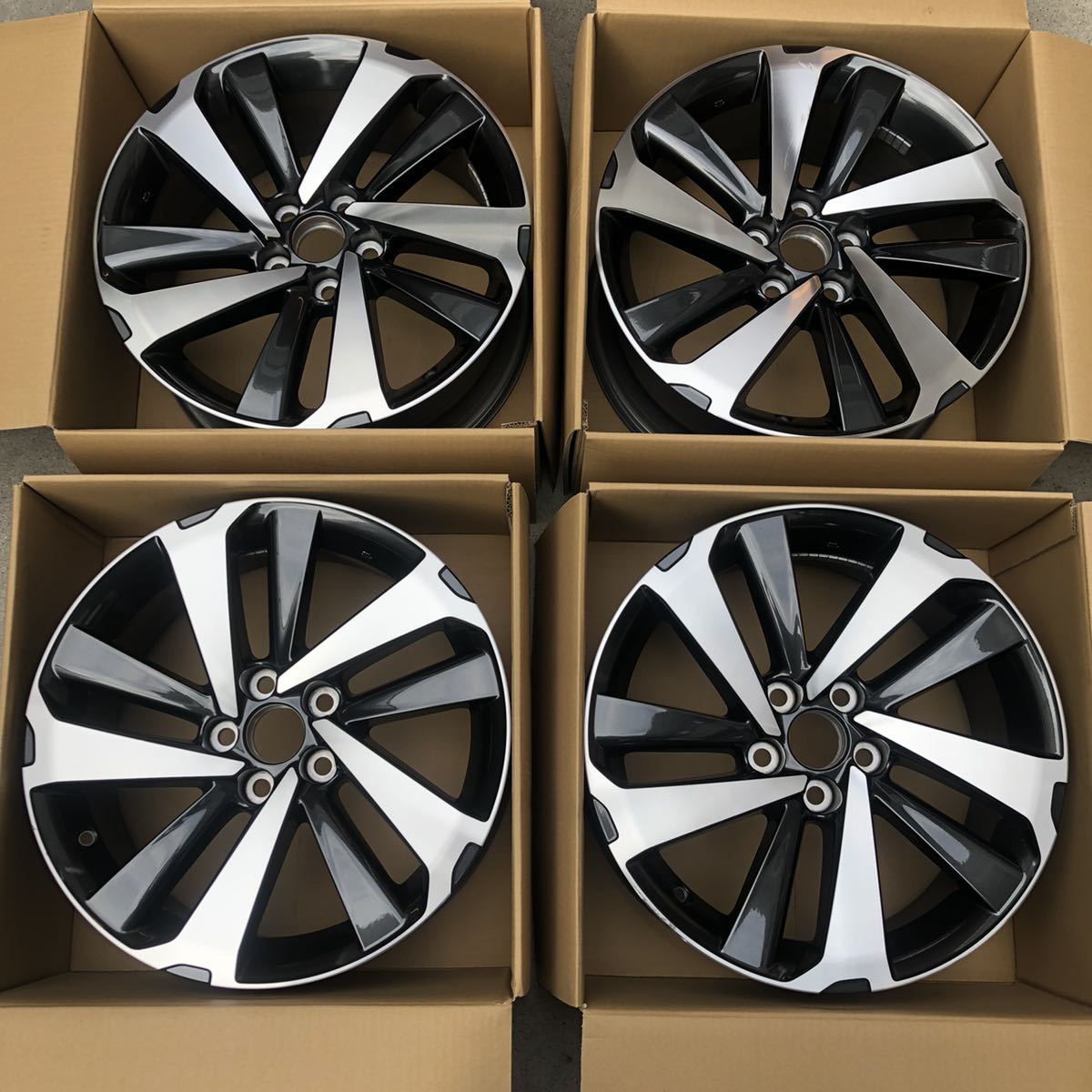 【傷や汚れあり】L10 10 1# GS バージョンL 純正 ホイール 1本 42611-30D80 19X8J 45 の落札情報詳細 ...