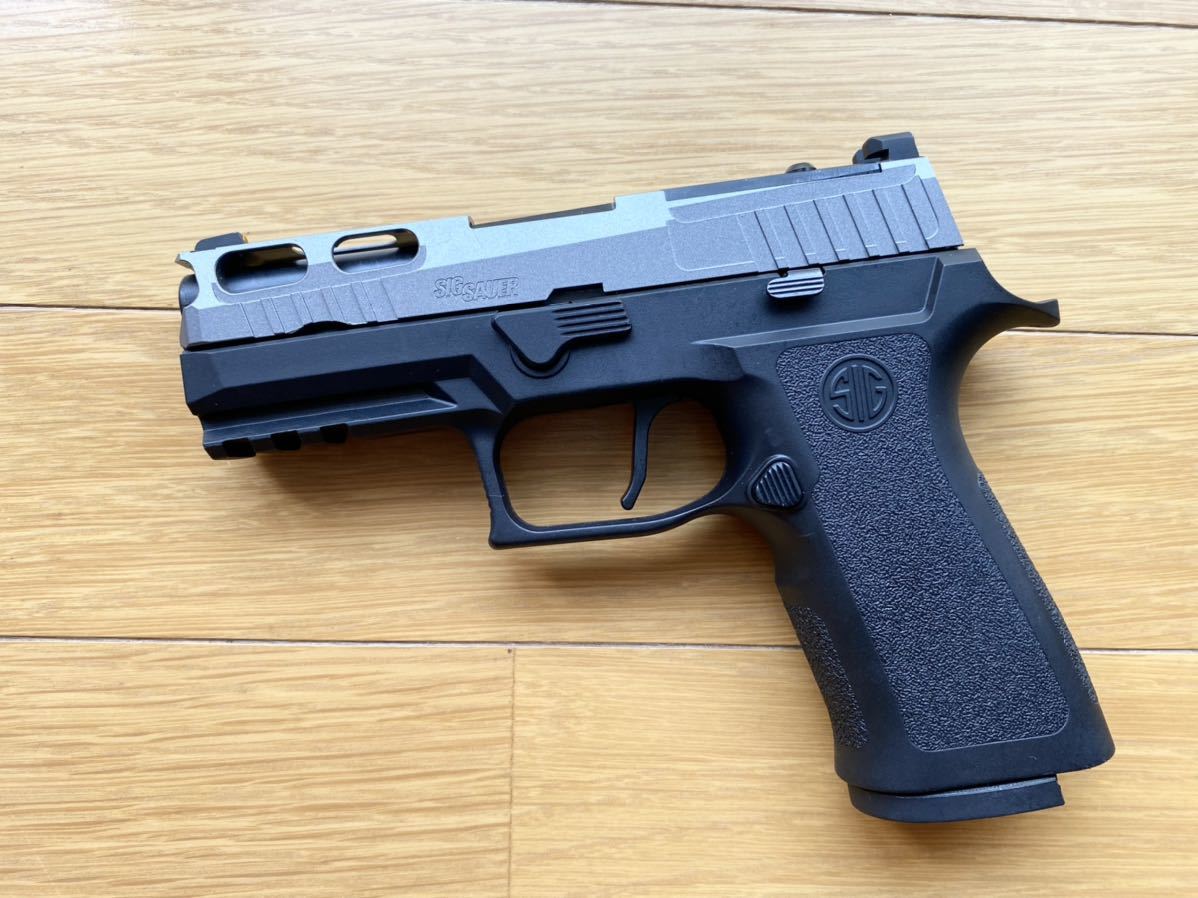 【目立った傷や汚れなし】BCSW P320 PRO CUTスライド VFC SigAir M18カスタム品 NOVA M17 RMRの落札情報 ...