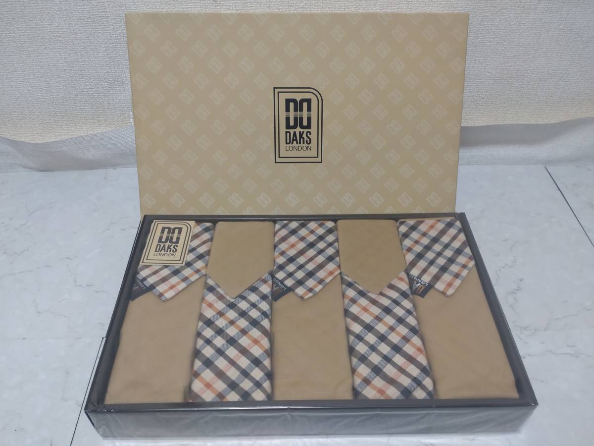 【未使用】c6811 函入り未使用 DAKS LONDON座布団カバー5枚セット 約55×59cm/綿100％の落札情報詳細 - Yahoo!オークション落札価格検索 オークフリー