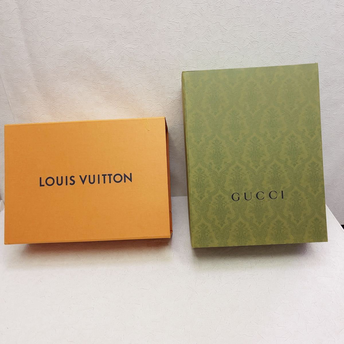 【目立った傷や汚れなし】ハイブランド 空箱 空き箱 紙箱 収納ケース 2点まとめ マグネット式 LOUIS VUITTON ルイヴィトン/GUCCI グッチ(モスグリーン) 現状品 C098の ...