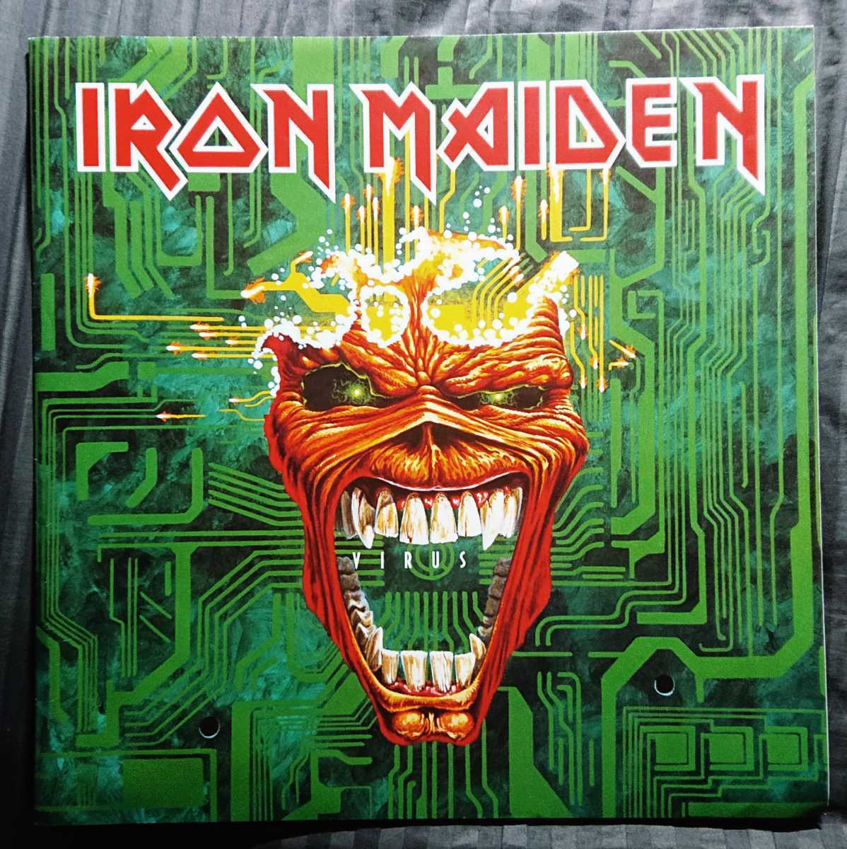 【目立った傷や汚れなし】Iron Maiden - Virus イギリス盤12インチ・シングル ポスタースリーブの落札情報詳細 - Yahoo ...