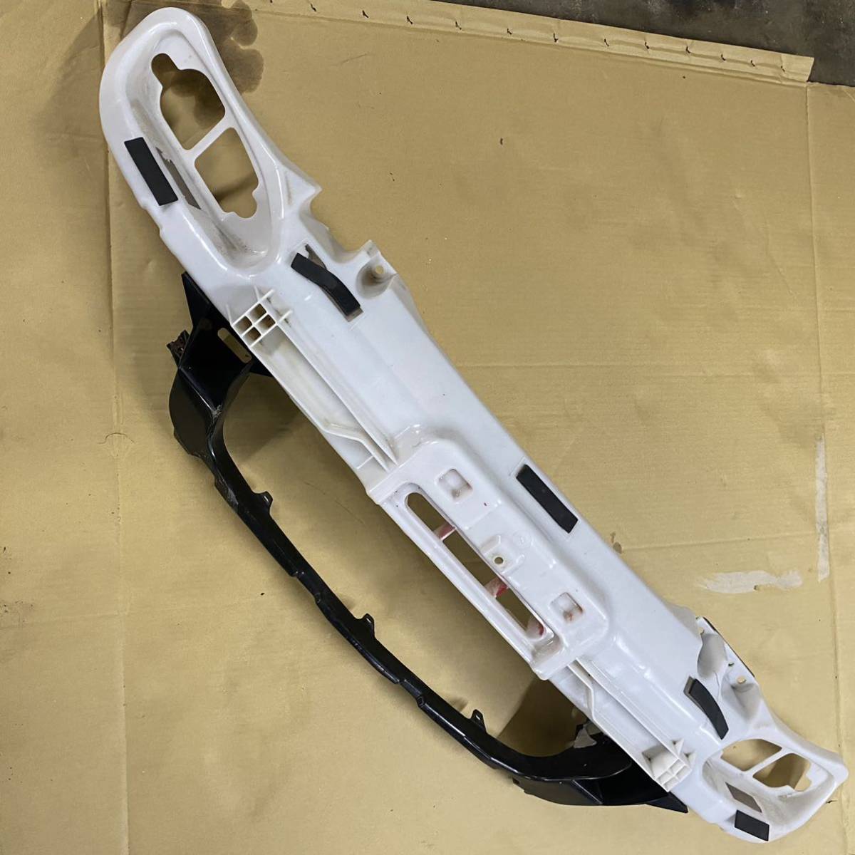 【傷や汚れあり】RX-7 FD3S 後期 純正 ホースメント フロント バンパー の落札情報詳細 - ヤフオク落札価格検索 オークフリー