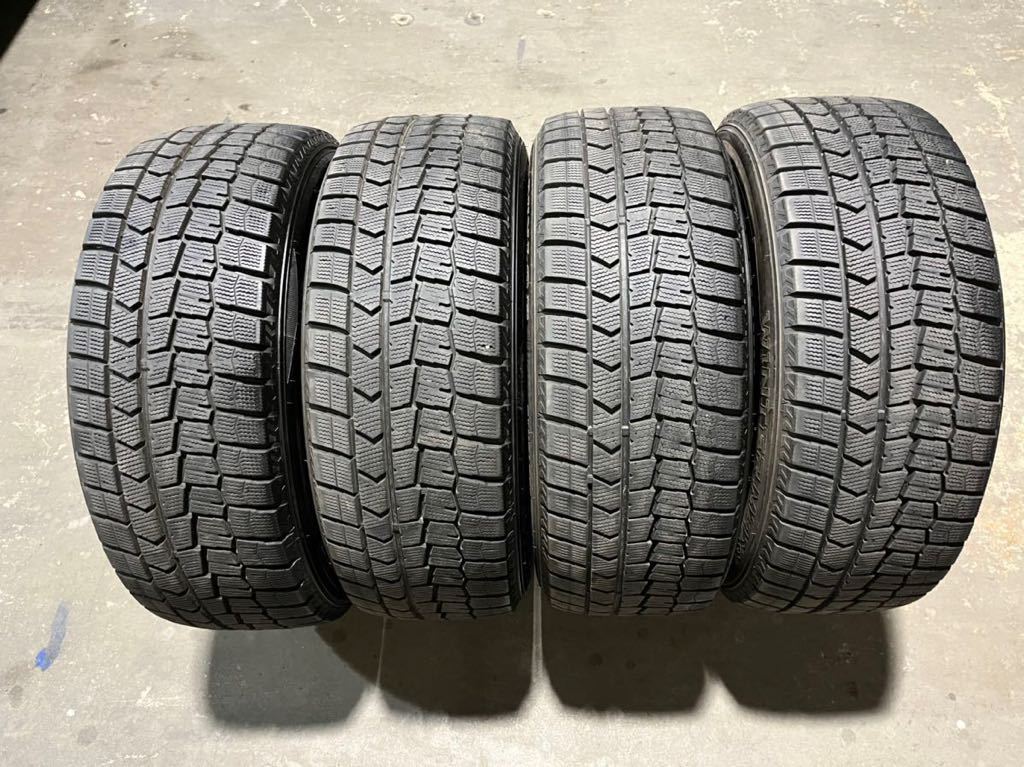 【やや傷や汚れあり】ダンロップ WINTER MAXX 02 215/55R17 94Q WM02 2017年製造 4本セット 中古 ウインターマックス02 DUNLOP スタッドレスタイヤの ...