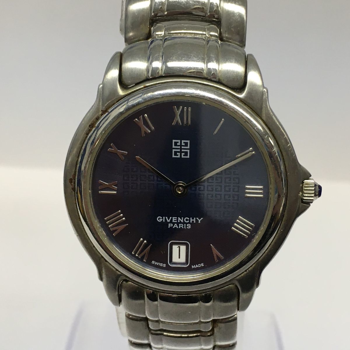 【傷や汚れあり】R229-I39-628 GIVENCHY ジバンシー 腕時計 REG.MODEL 直径約30mm 腕回り約18.5cm メンズ クオーツ 不動 デイト ⑯ の落札情報詳細 ...