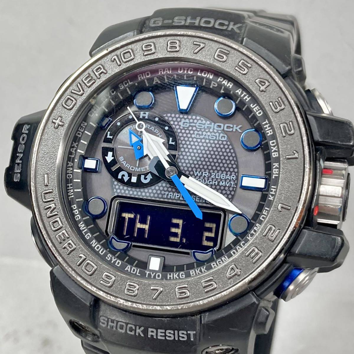 【未使用に近い】極美品 G-SHOCK GWN-1000B-1BJF GULFMASTERガルフマスター タフソーラー 電波受信 電波ソーラー ...