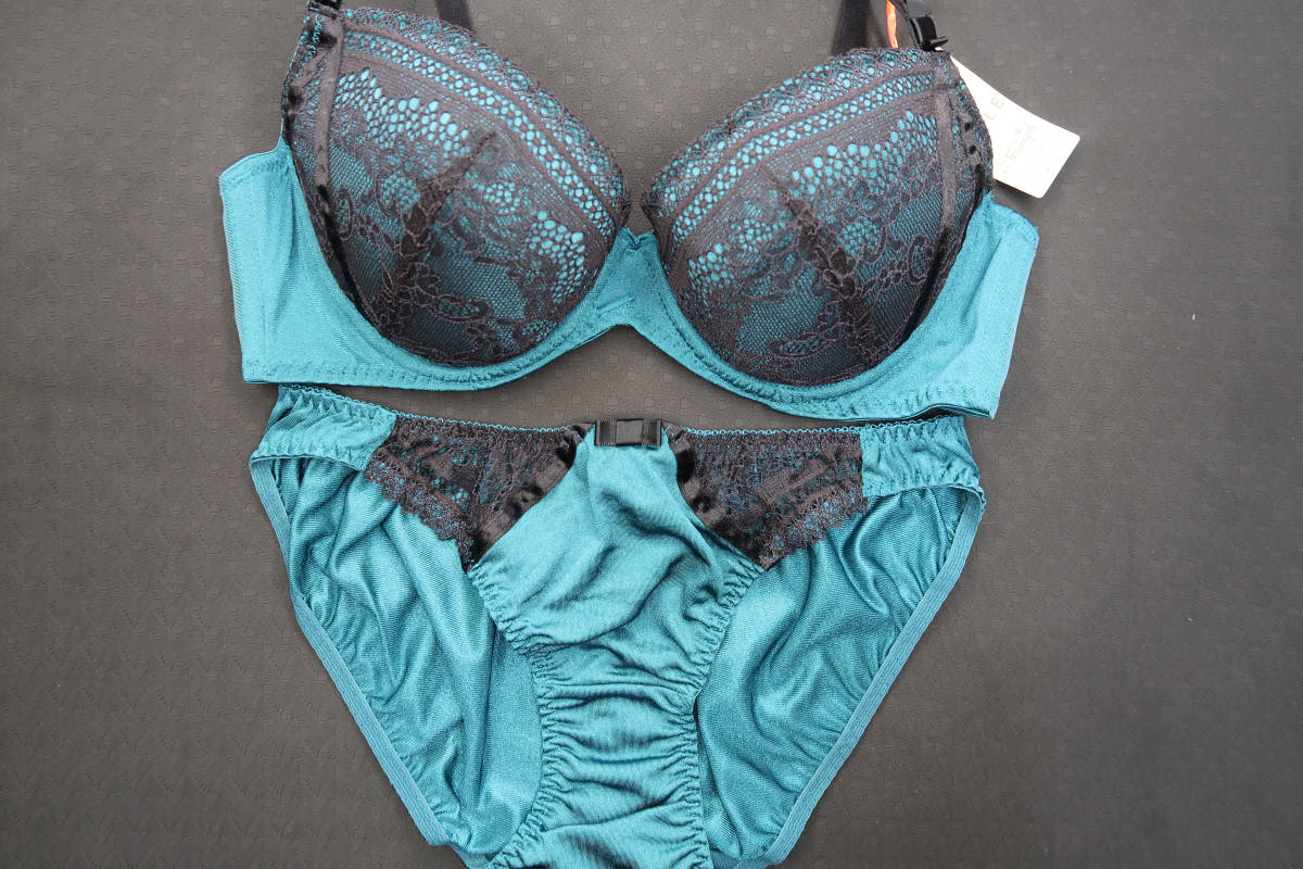 【未使用】1G★ C75-M トリンプ アモスタイル AMOSTYLE ブラジャーショーツセット 3/4カップ 自然なバストライン サテンリボン 深緑色 系の落札情報詳細 - ヤフオク落札価格 ...