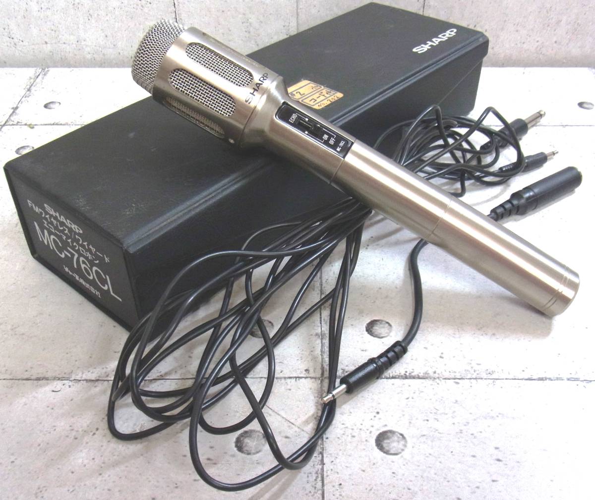 【目立った傷や汚れなし】f001 E SHARP シャープ FMワイヤレス ワイヤード エコーマイクロホン MC-76CL ケース付き 動作品の落札情報詳細 - ヤフオク落札価格検索 オークフリー