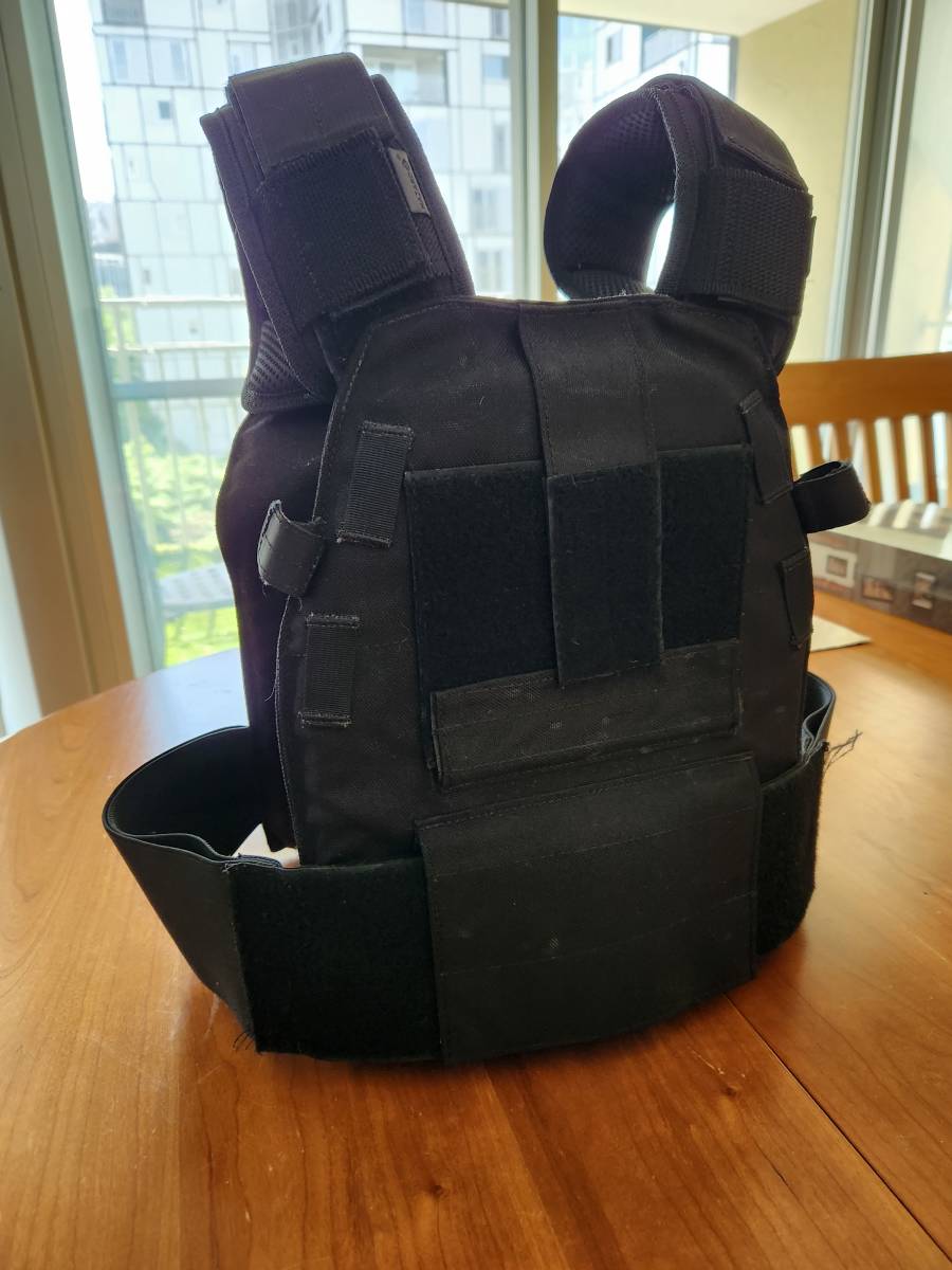 【目立った傷や汚れなし】TMC製 LBT レプリカ プレートキャリア SLICK ボディアーマー 6094A [ 黒 / Mサイズ ...