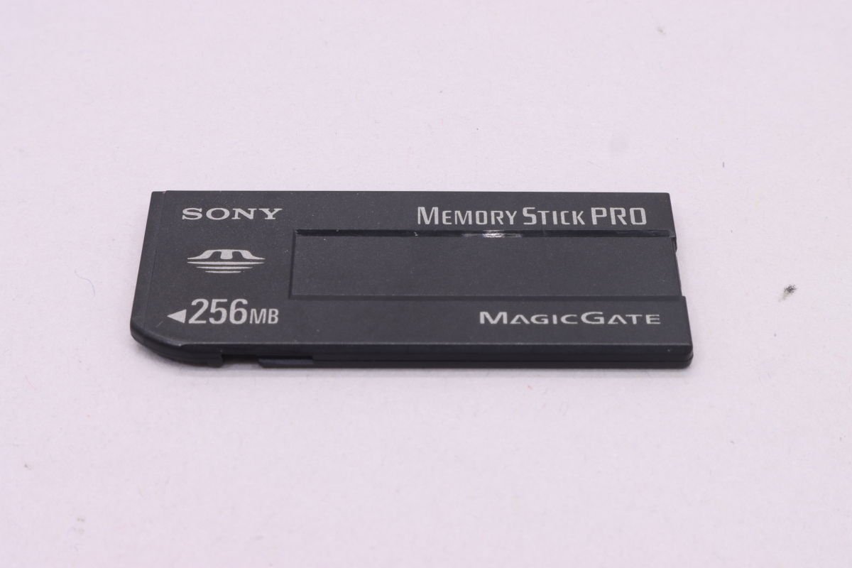 【全体的に状態が悪い】メモリースティック PRO 256MB MSX-256S SONY★Joshin(ジャンク)386J【1円開始・送料無料 ...